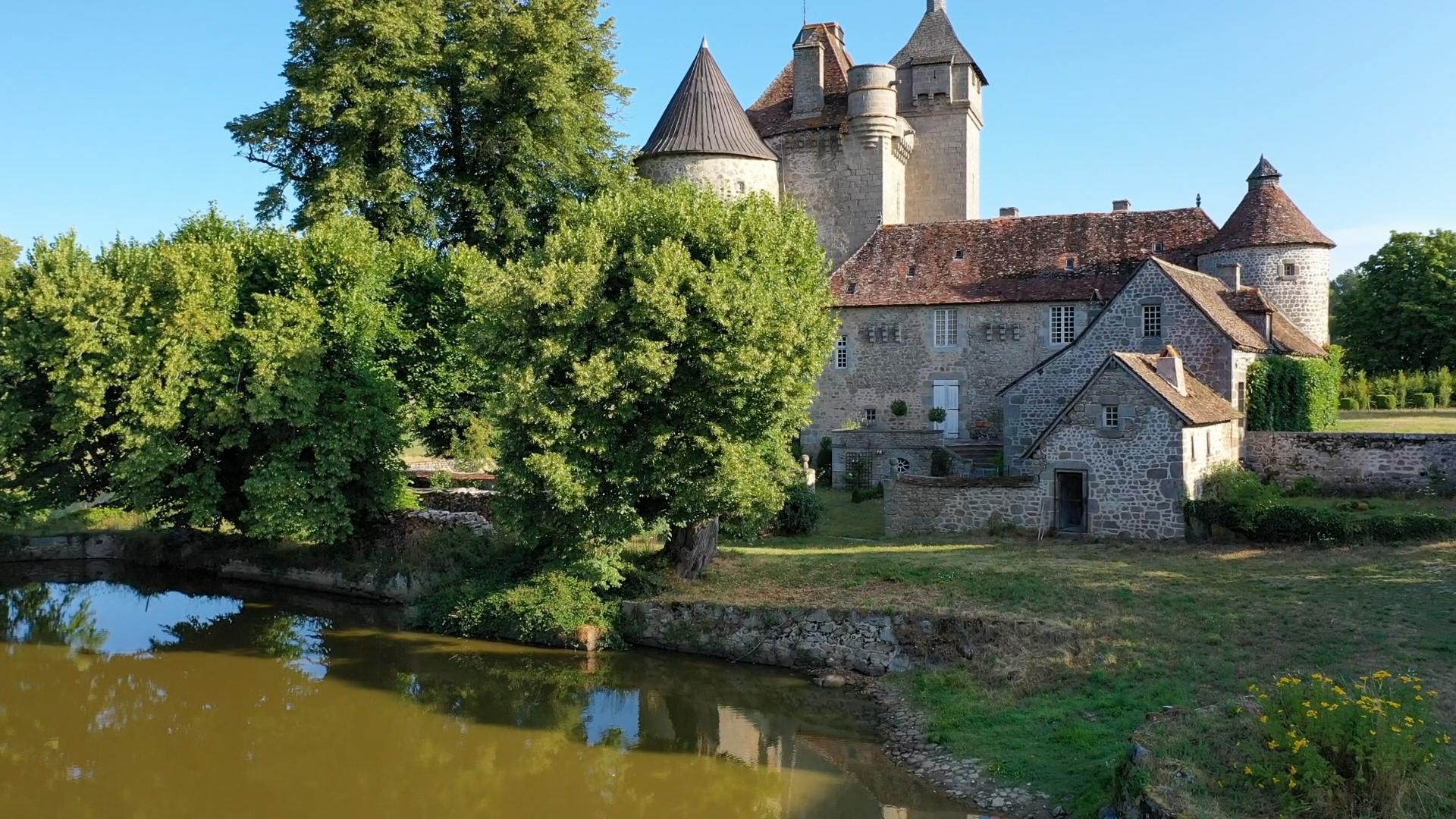 Visitez l’un des plus beaux châteaux de la Creuse | Tourisme Creuse ...